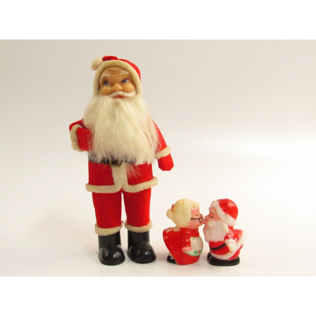 Vintage Standing Santa With Kissing Santa and Mrs. Claus Salt and ...
