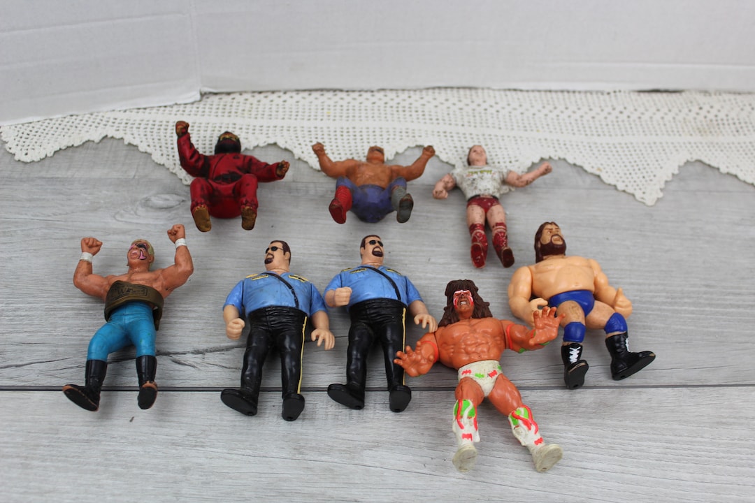 Vintage WWE WCW Action Figures: Thumb Wrestlers & Ultimate Warrior Lot ...