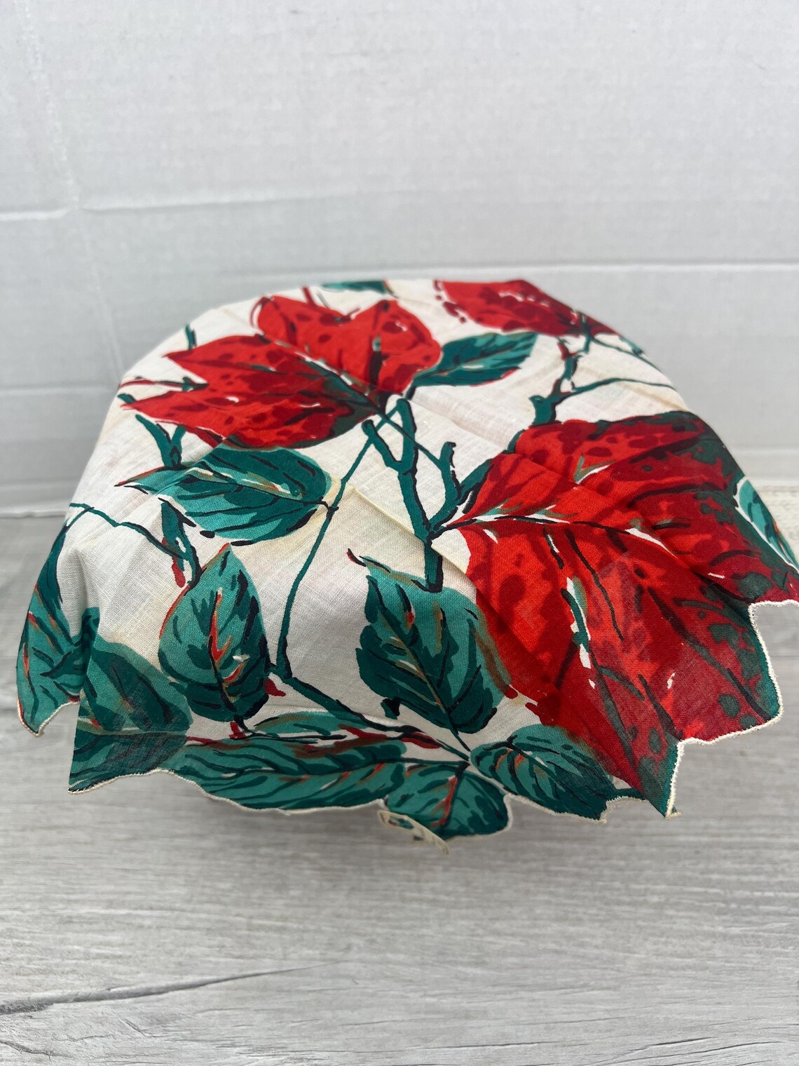 Handkerchief Vintage Christmas Colors Red Floral Green Leaves Original ...