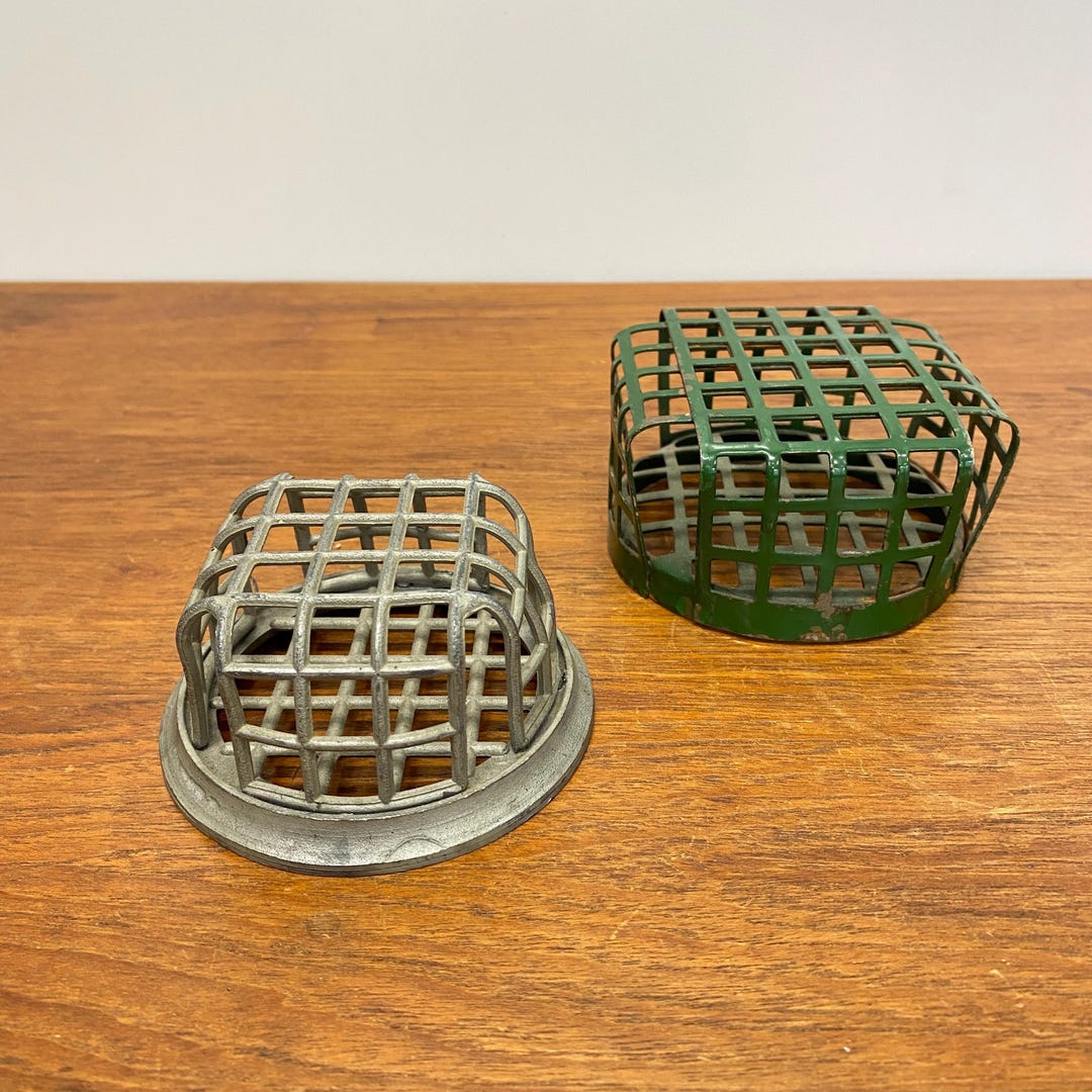 Vintage Green & Gray Square Metal Cage Flower Frogs Primitive Decor Pen ...