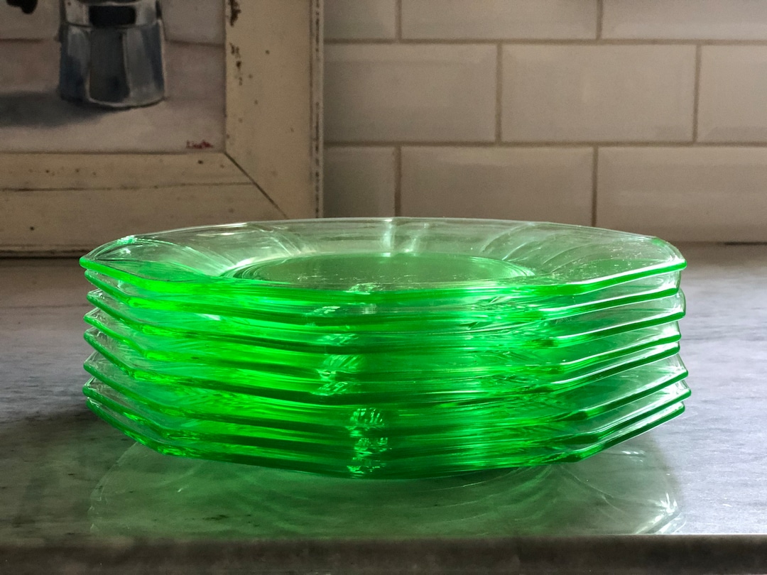 Green Depression Glass Salad Plates, Vintage Green Uranium Glass Dishes ...