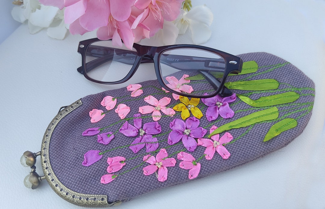 Hand Embroidered Floral Glasses Case: Shabby Chic Vintage Eyeglass Bag ...