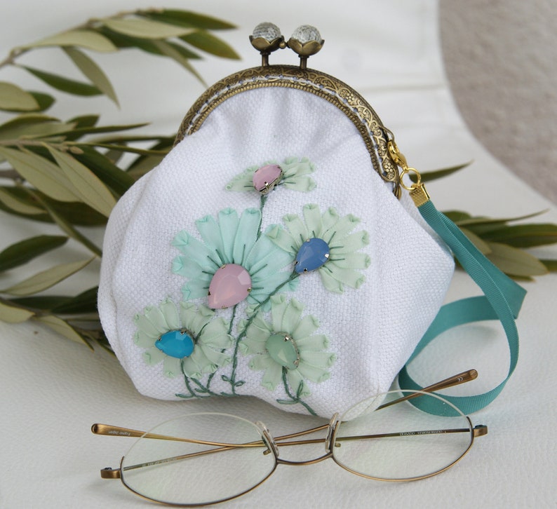 Kiss Lock Pouch Hand Embroidered Coin Purse With Wristlet | Etsy