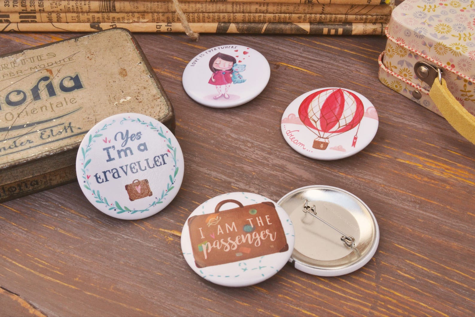 Set of 3 Illustrated Pins Gift Idea World Tour | Etsy