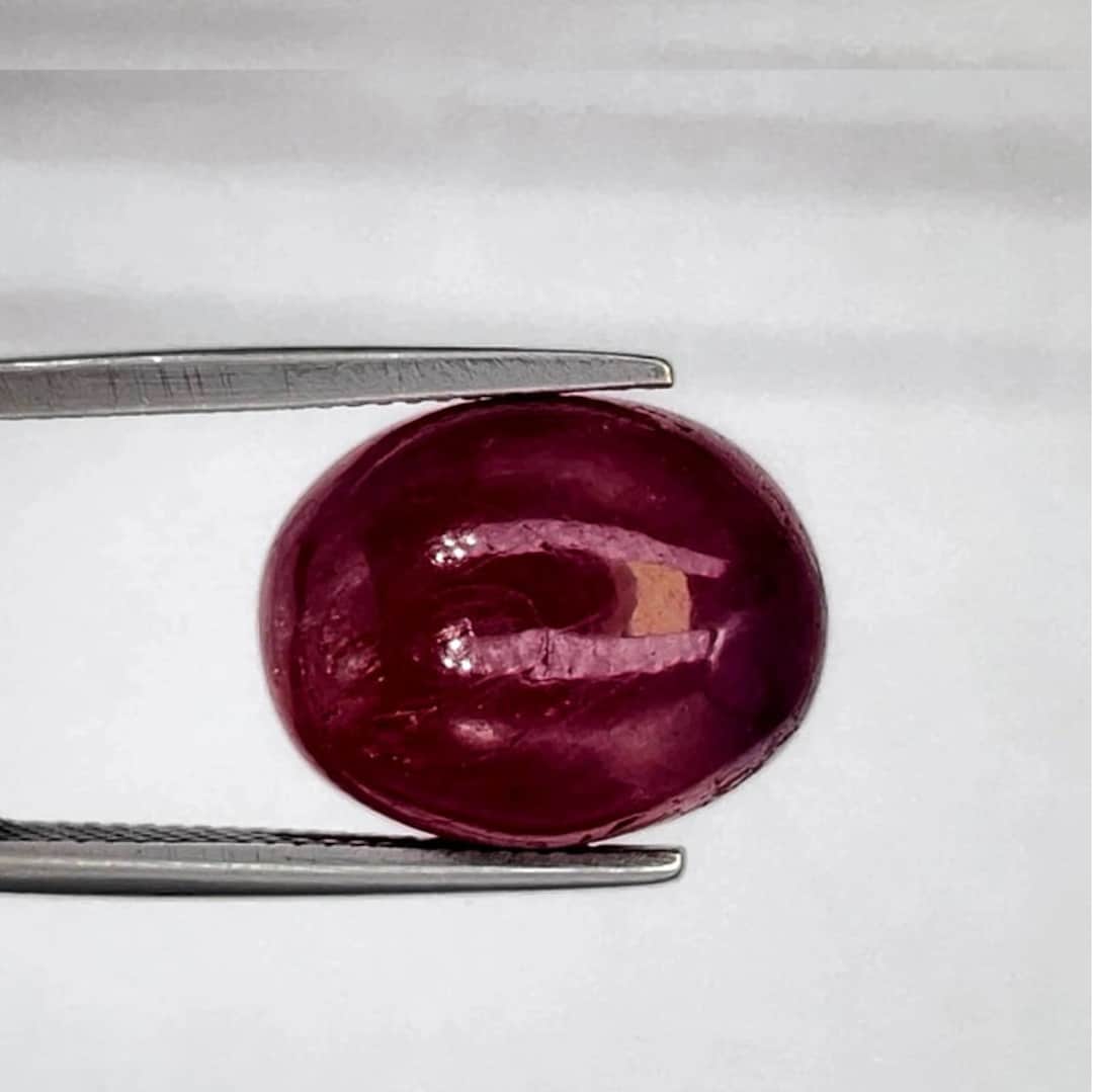 21.55ct Big Size Natural Ruby Red Hot Treasure Gem 16.800 X 13.200 X 9. ...