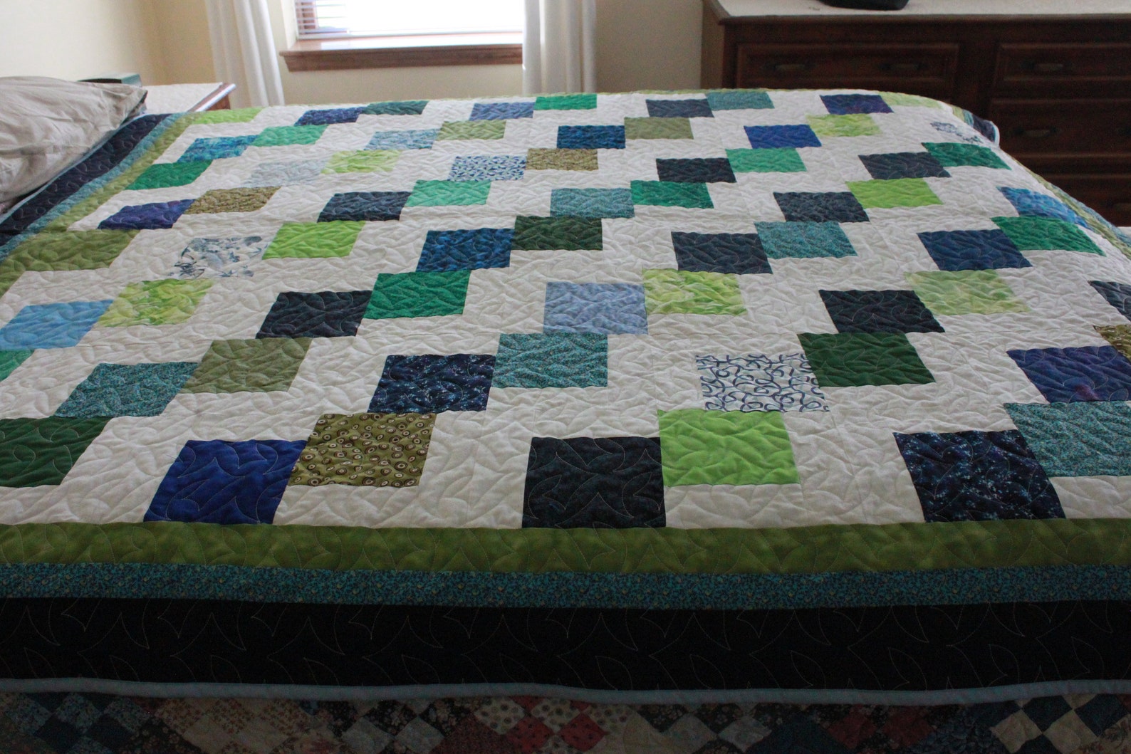 Homemade Quilt, Twin, Lap Size in Falling Charms Pattern - Etsy