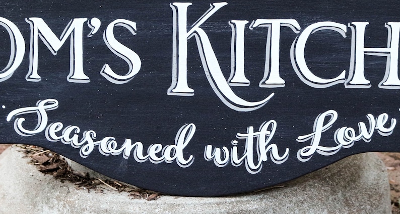 Mom's Kitchen Wood Sign: Rustic Farmhouse Kitchen Decor - Etsy