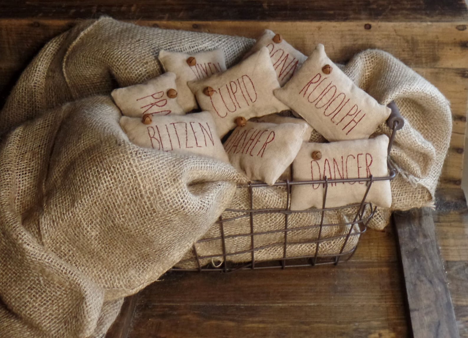 Santa's Reindeer Rustic Prim Farmhouse Bowl Fillers~grungy Embroidered ...