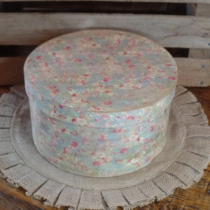Primitive Distressed Aged Grungy Shabby Chic Tiny Flower Keepsake Box ...
