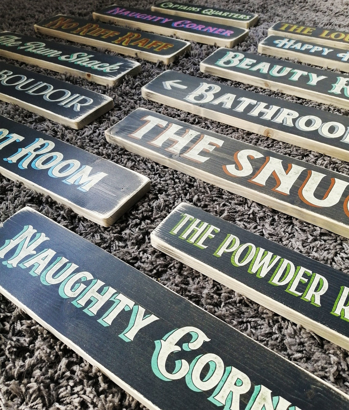 THE SNUG Vintage Style Wooden Sign. Handmade Retro Home Gift - Etsy