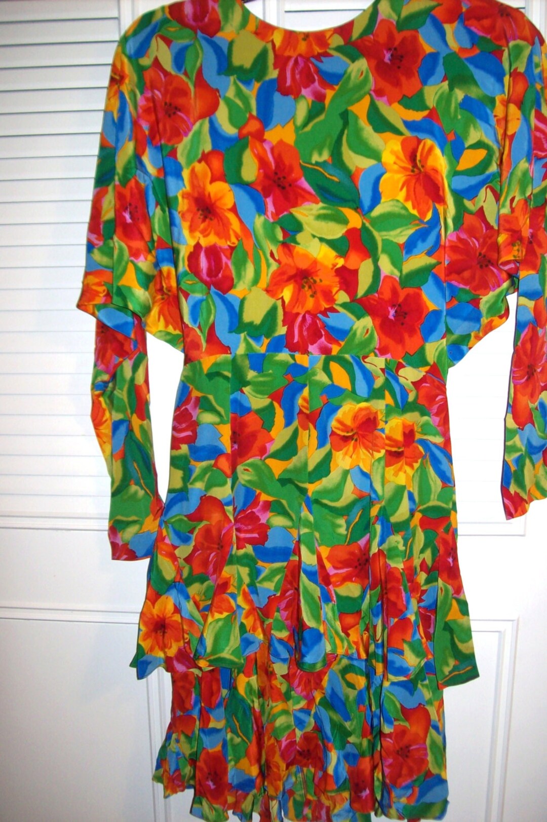 Dress 6, Vintage Gillian Splash of Color, Glamorous Bouncy Ruffled Open ...