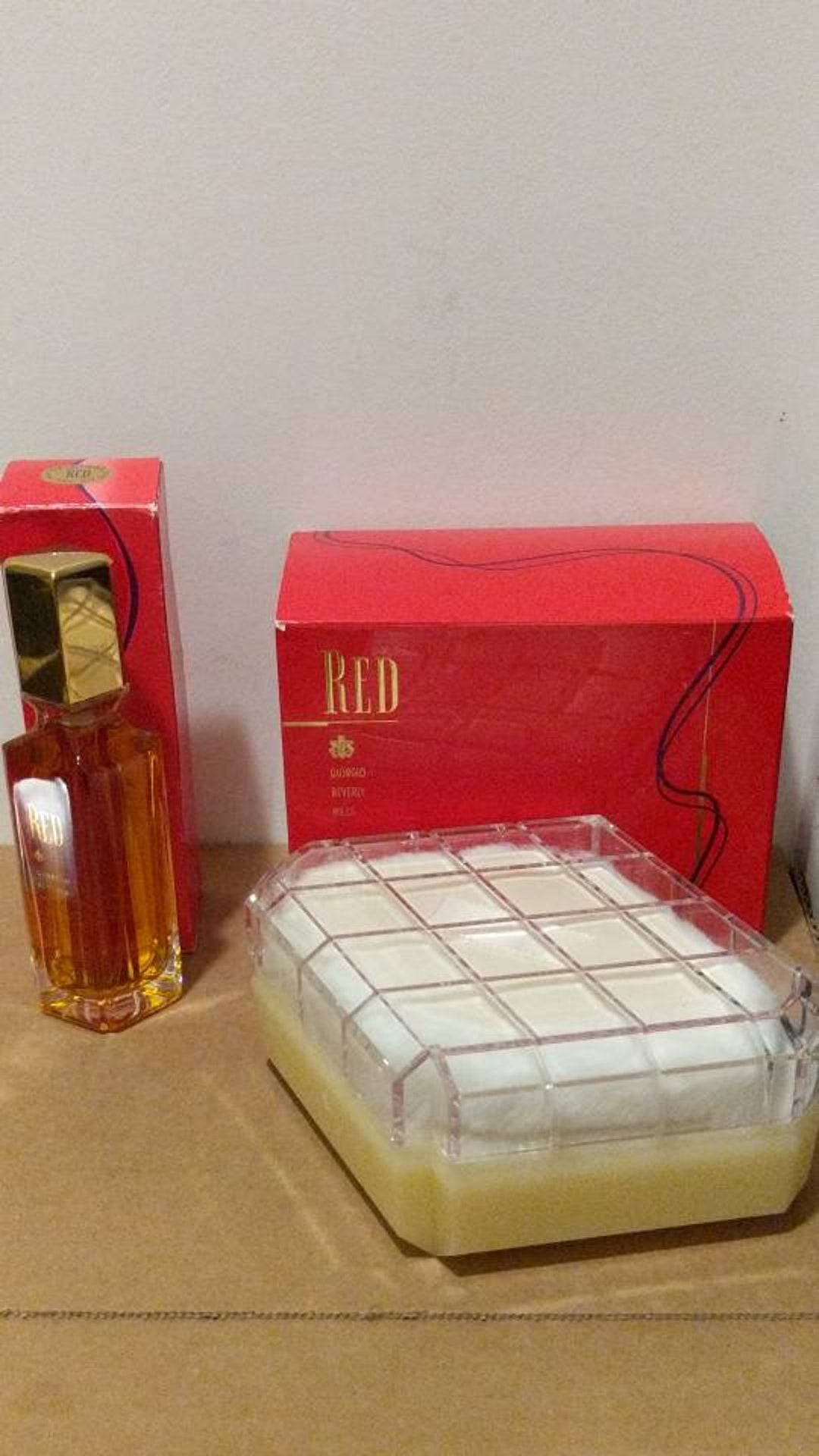 RED Giorgio Beverly Hills Perfumed Dusting Powder Talc EDT Spray Set ...