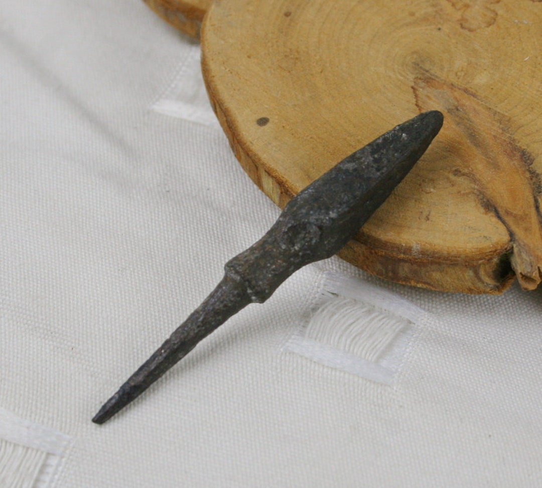 IRON ARROW HEAD 8-9 Centuries Arrowhead - Etsy