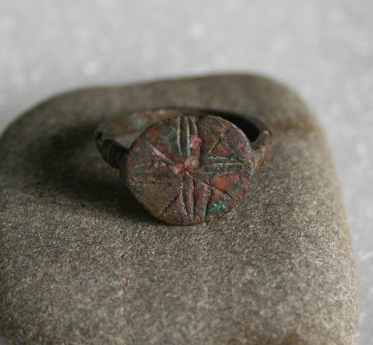 Antique Ring . Old Ring Bronze . CENTURY 17 18 - Etsy