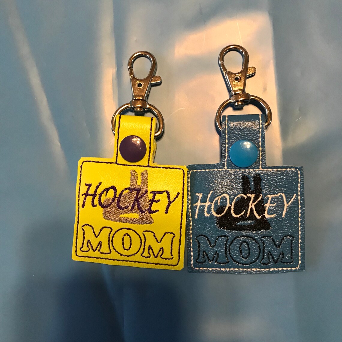 Hockey Mom Bag Tag Snap Key Fob Key Chain Embroidered Vinyl | Etsy