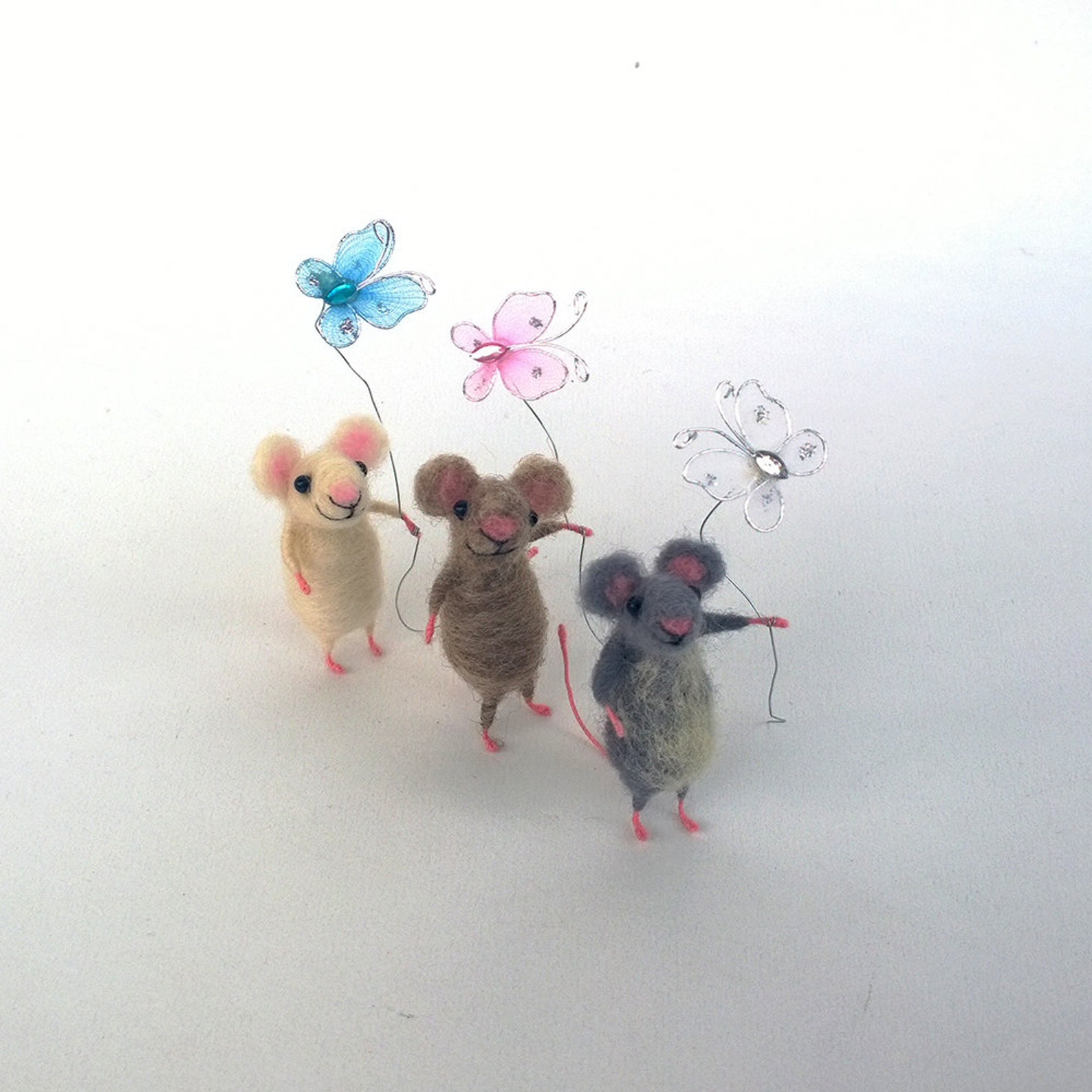 Tiny Felt Mouse With Butterfly Miniature Mice Toy Woolen | Etsy