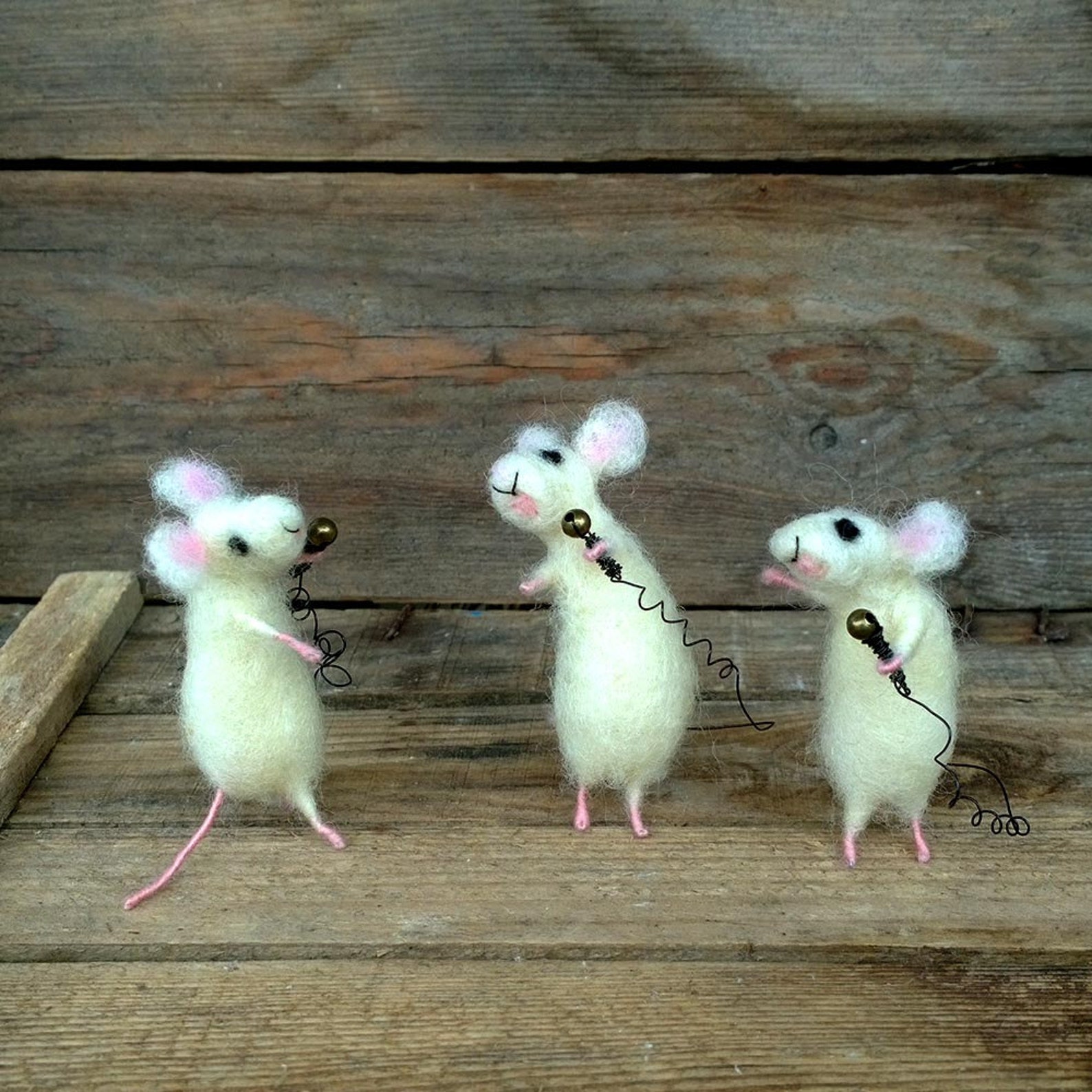 Dollhouse Mice Miniature Singers Felted Mouse Mini Collectable - Etsy