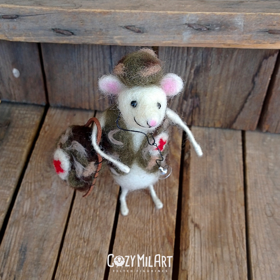 Army Doctor Gift Felt Mouse, Military Medical Nurse Doll, Physician ...