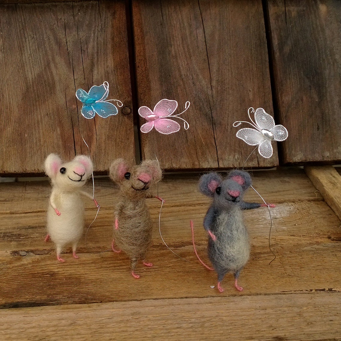 Tiny Felt Mouse With Butterfly Miniature Mice Toy Woolen | Etsy