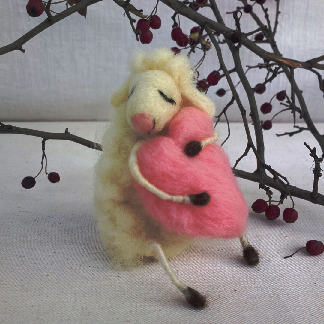 Felt Sheep Dreaming Love Valentines Day Gift Decoration Needle Felted ...