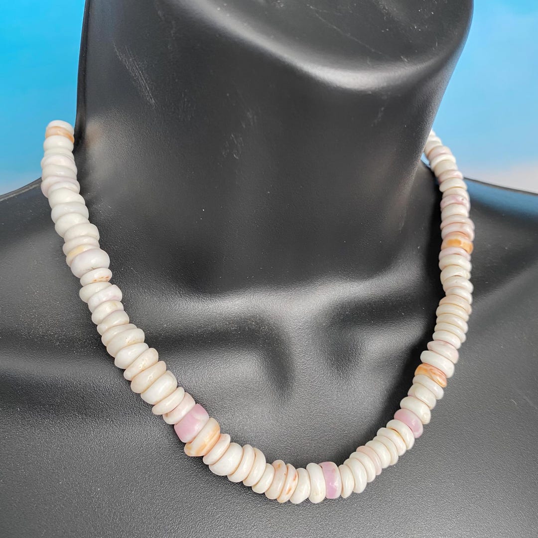 VINTAGE PUKA SHELL Choker, Original 1970s, Amazing Quality, Naturally ...