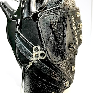 Magnetic Gauntlet for Shears // Metallic Silver Leather // Bracer for ...