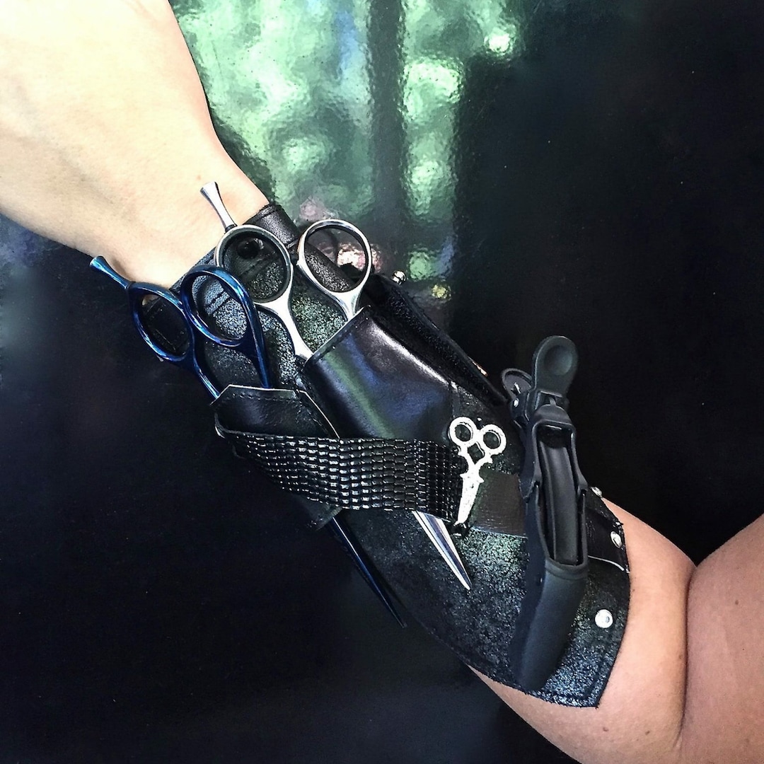 Magnetic Gauntlet // Shear Holster // Leather Bracer // Cosplay - Etsy