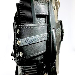 Magnetic Gauntlet for Shears // Metallic Silver Leather // Bracer for ...