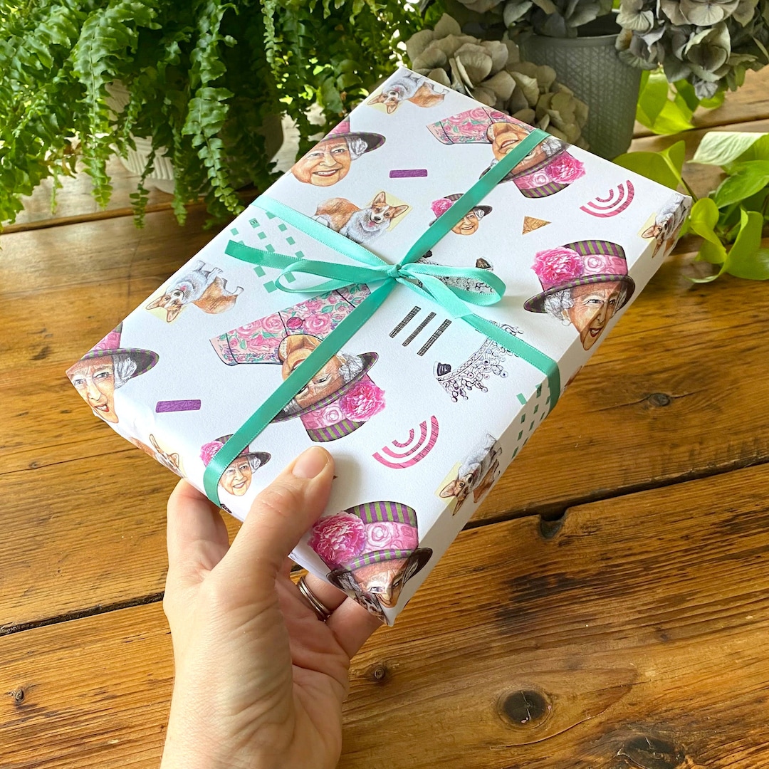 Queen Wrapping Paper - Etsy