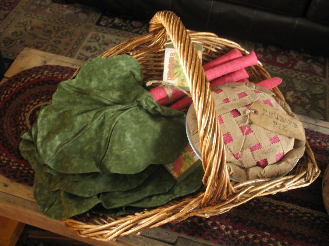 Summer Time Faux /fake Rhubarb and Rhubarb Pie - Etsy