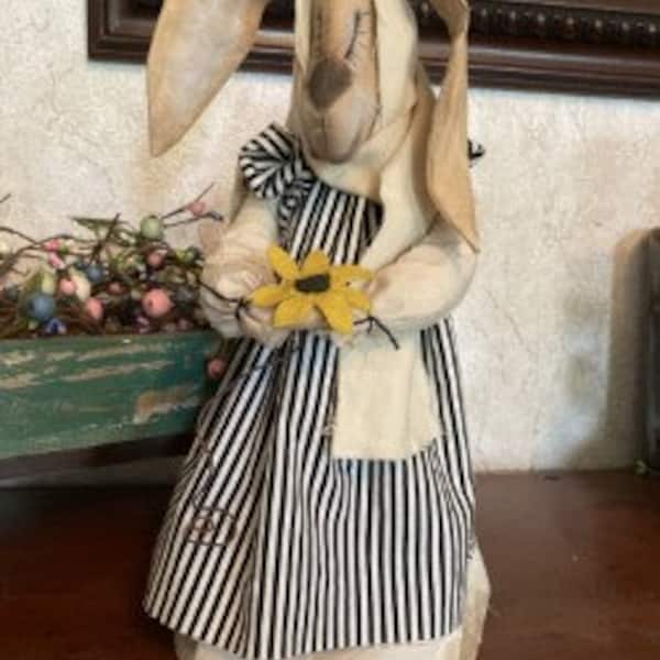 Primitive Rabbit - Etsy
