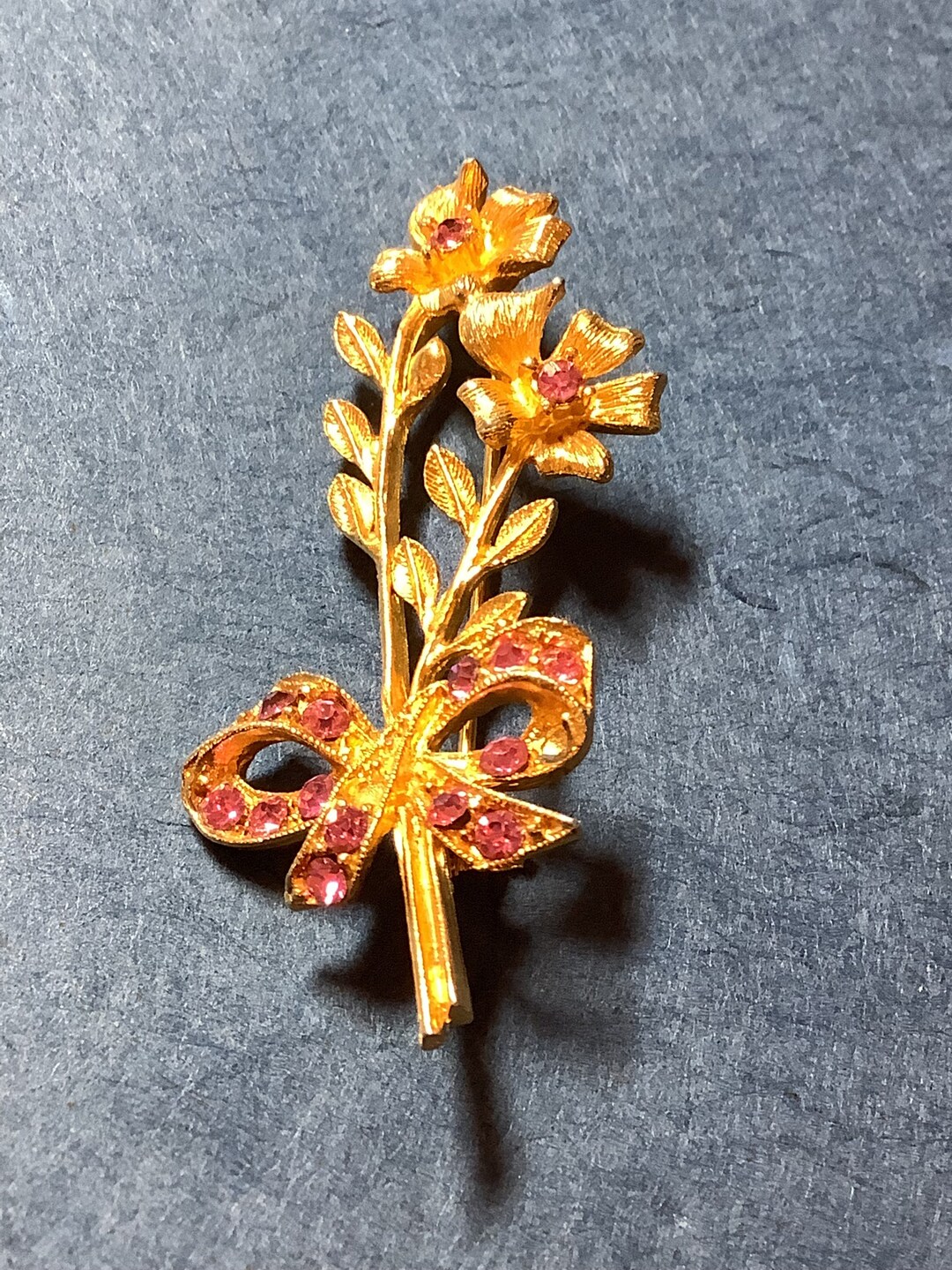 Dodds (doddz) Golden Pink Flower Floral Brooch 11w 30th St - Etsy