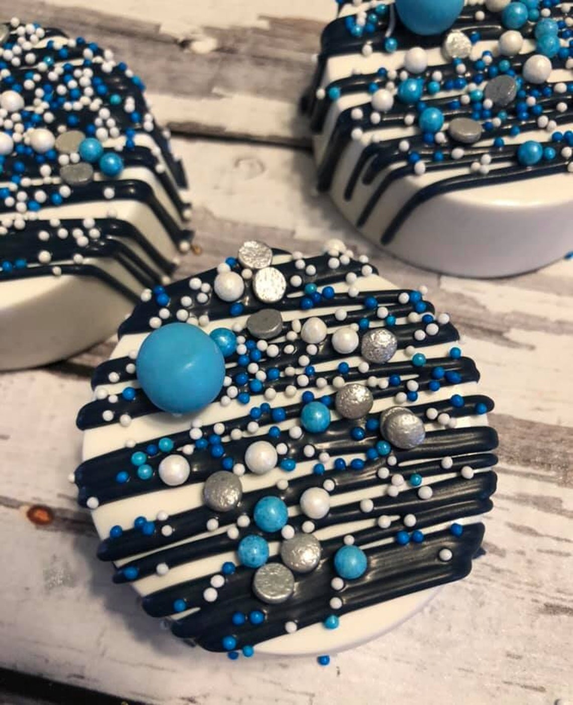 1 Dozen White Navy Blue Silver Oreos Chocolate Covered Oreo - Etsy