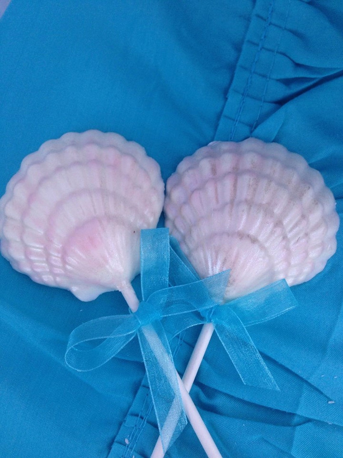 12 Shimmer Sea Shell Chocolate Lollipops Beach Wedding - Etsy