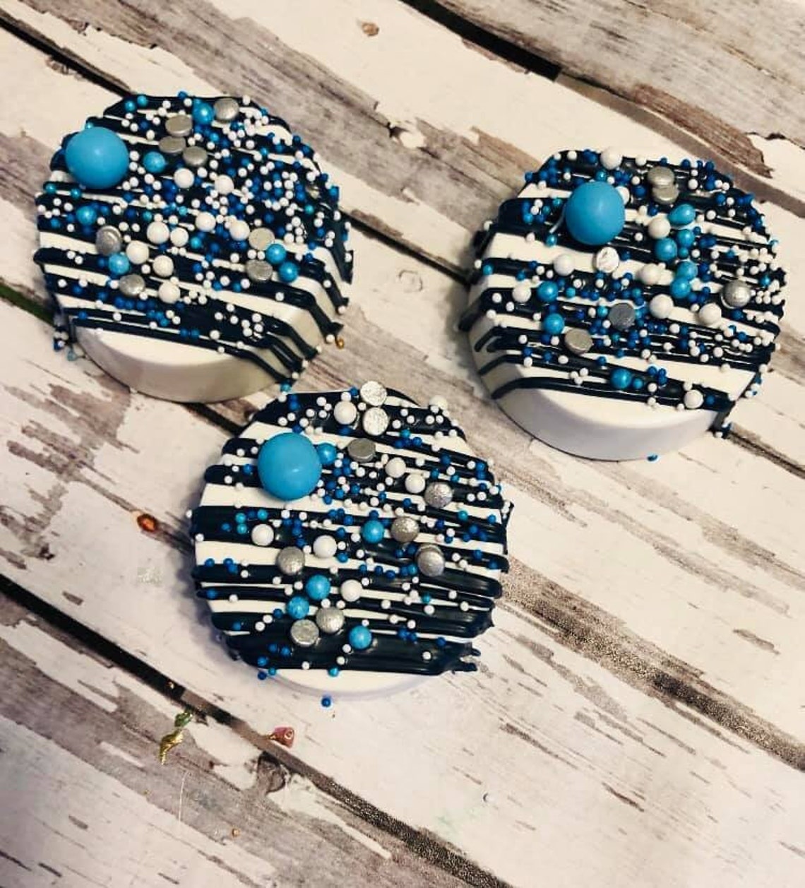 1 Dozen White Navy Blue Silver Oreos Chocolate Covered Oreo - Etsy