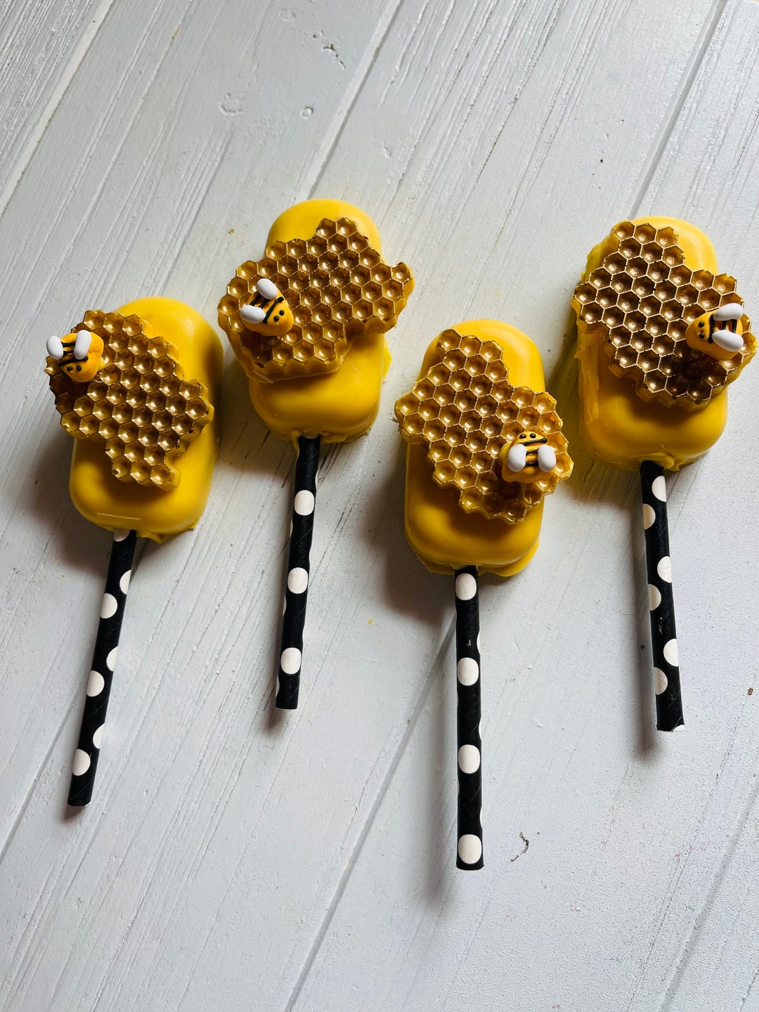 12 Bee Cakesicles Cake Pops Birthday Part Baby Showed Favors Treats - Etsy