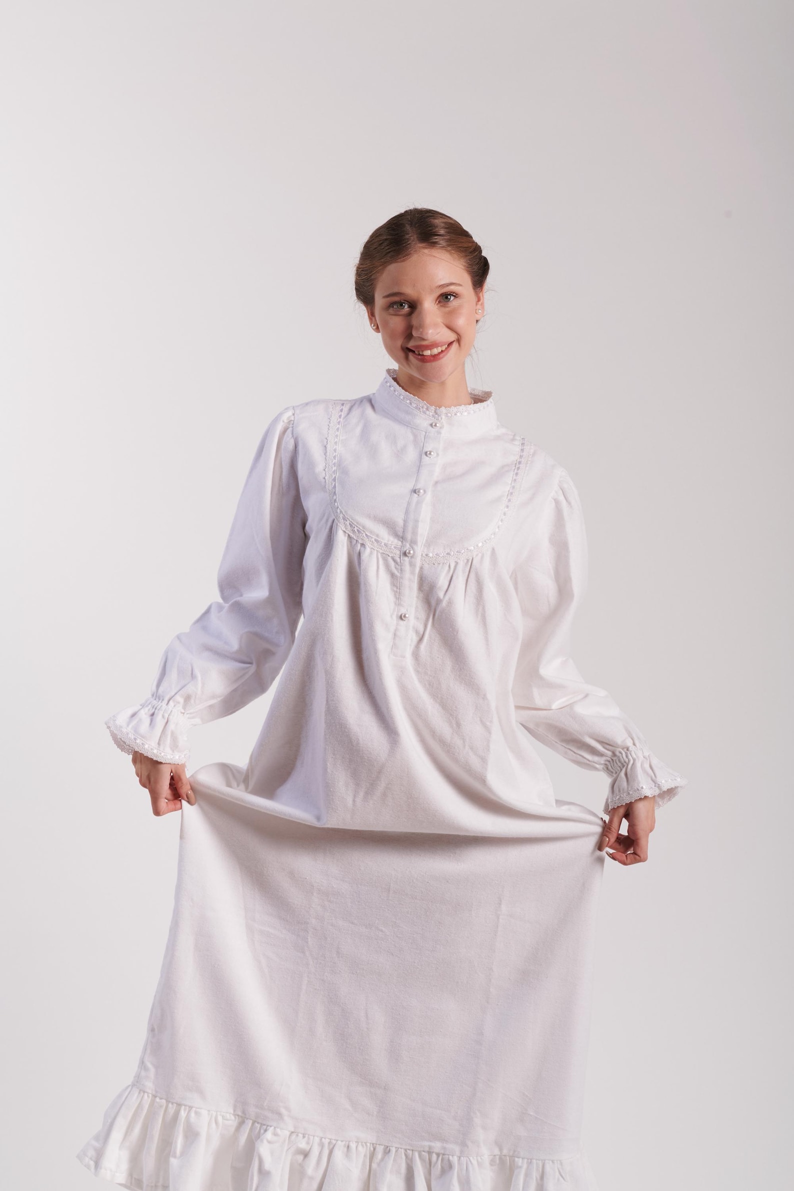 Vintage Long White Flannel Nightgown and Hat | Yerushalayma - Etsy