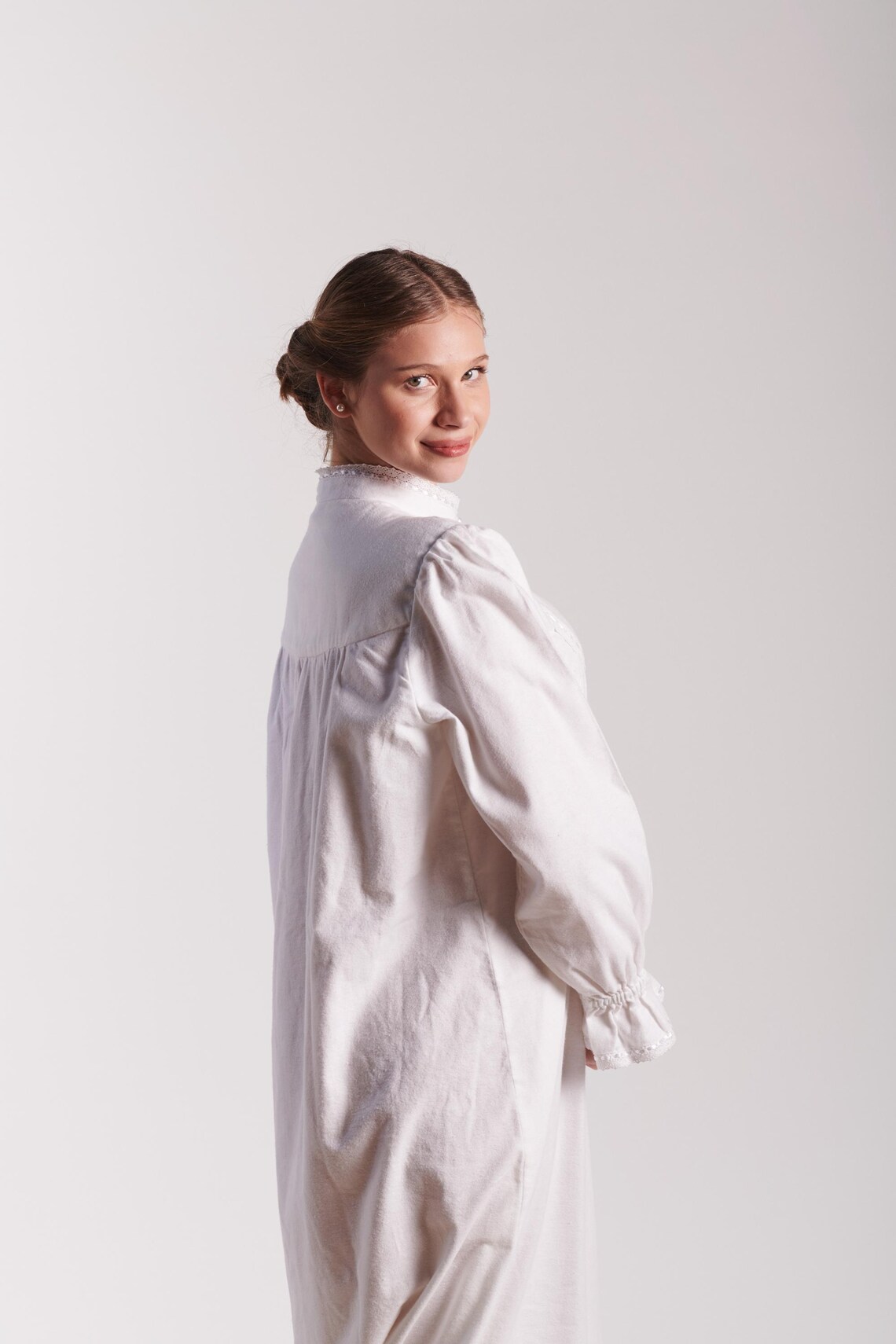 Vintage Long White Flannel Nightgown and Hat | Yerushalayma - Etsy