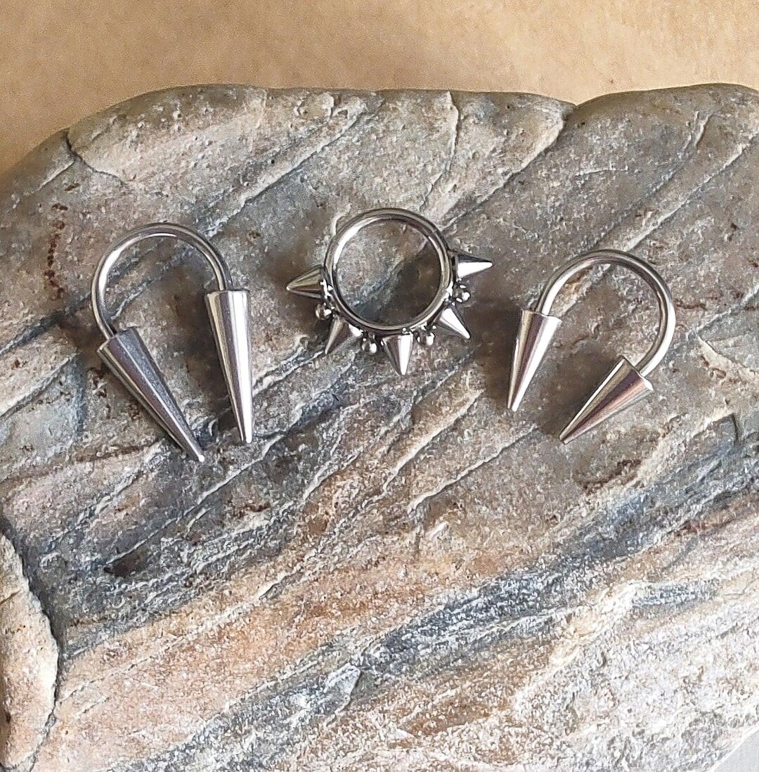 3 Piece Set 16g Piercing Jewellery, Hinged Clicker, Long Spiked Septum ...