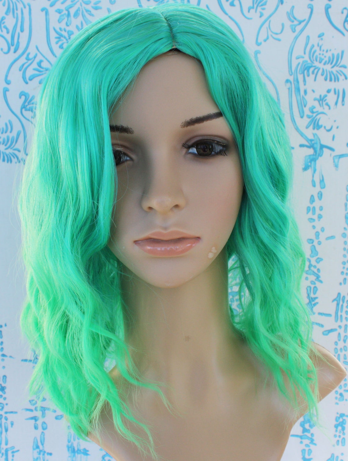 Light Turquoise Green Ombre Wavy Wig. Green Shoulder Length | Etsy