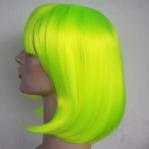 Neon Green Bob Wig Wig With Bangs for Women. Bright Lime Green Short ...