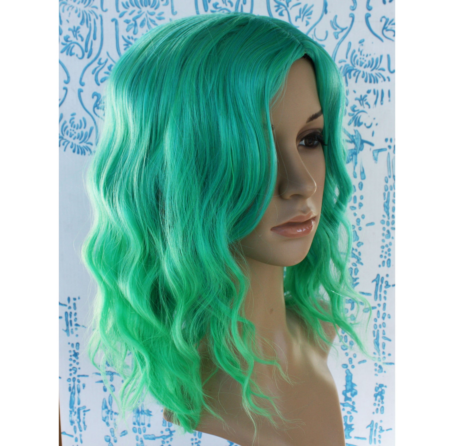 Light Turquoise Green Ombre Wavy Wig. Turquoise Green Shoulder - Etsy