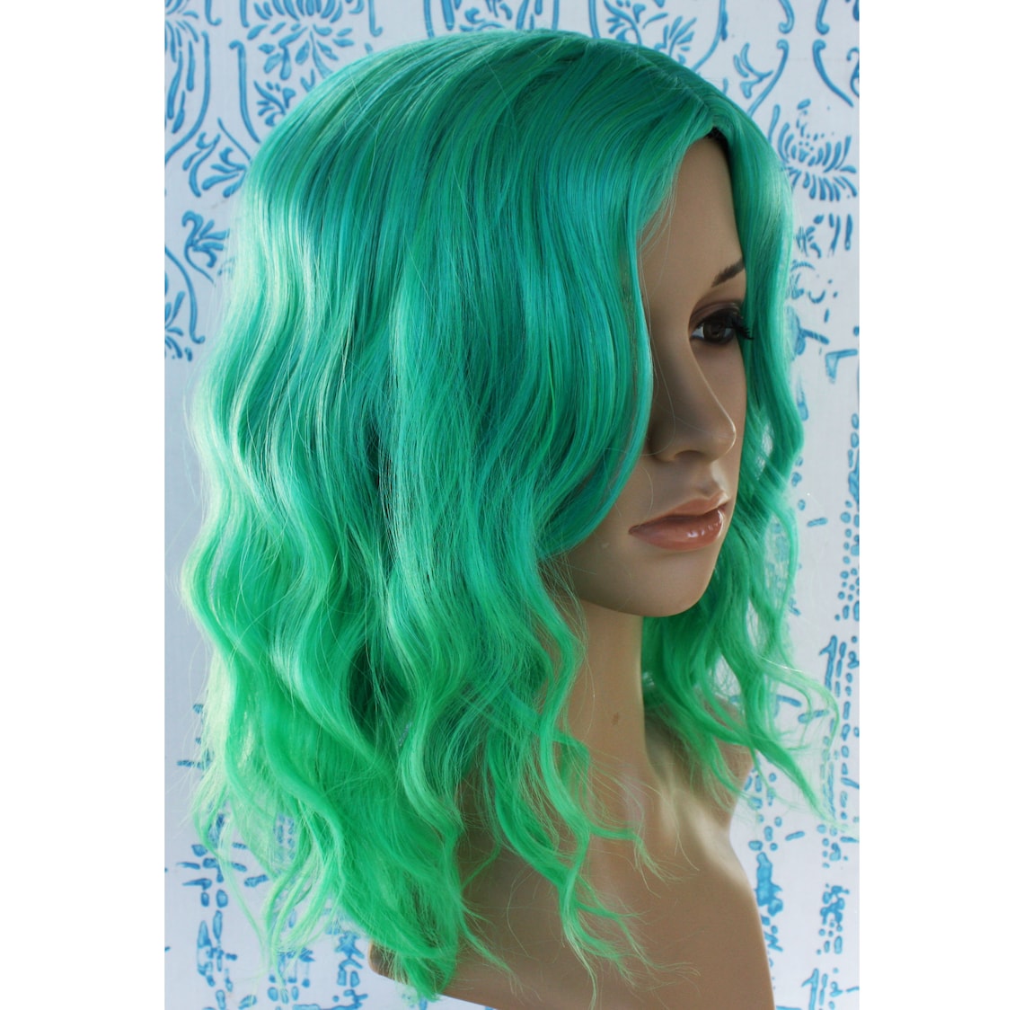 Light Turquoise Green Ombre Wavy Wig. Turquoise Green Shoulder - Etsy