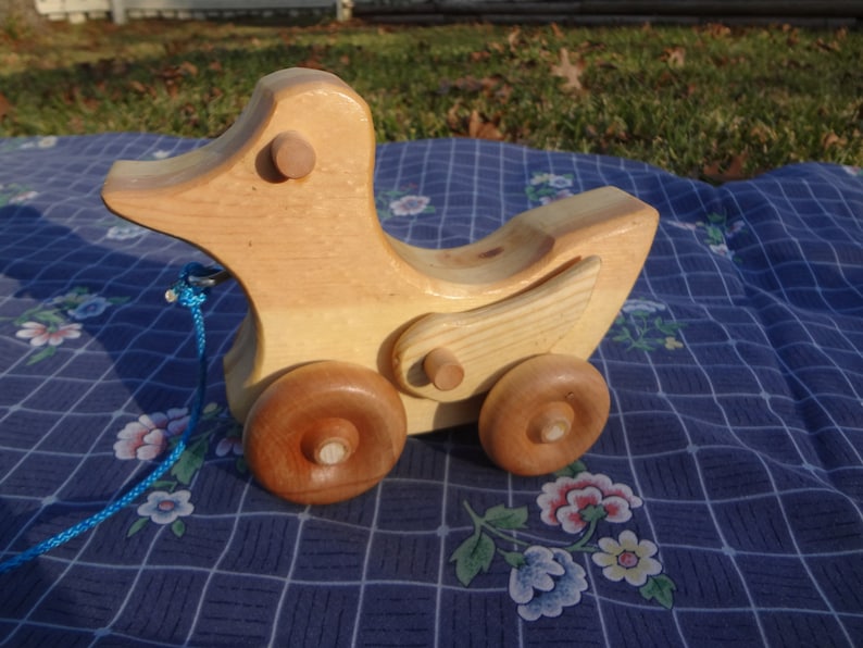 Quacker: Wooden Duck Push/pull Toy With Flapping Wings - Etsy