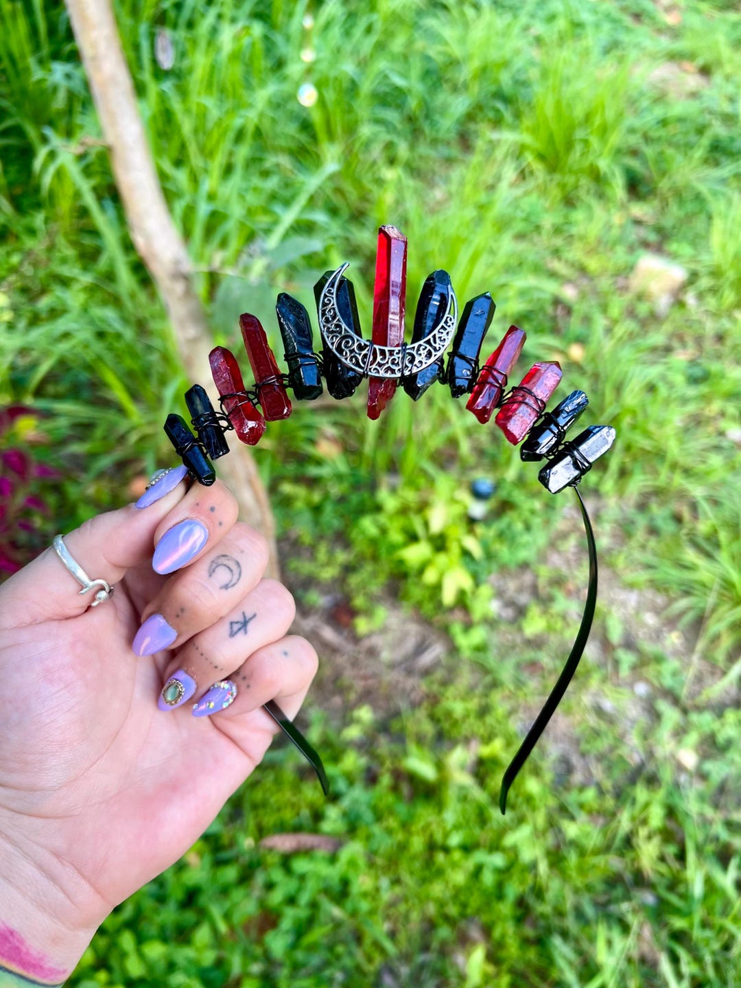 Black and Blood Red Titanium Angel Aura Quartz Healing Crystal Gemstone ...