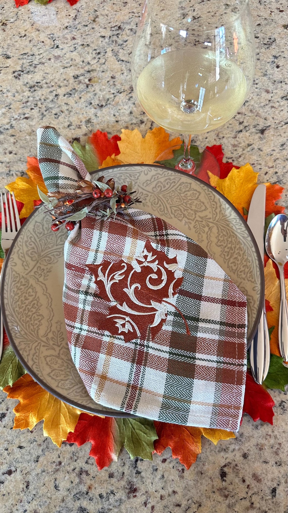 Embroidered Plaid Thanksgiving Dinner Napkins, Thankful and Blessed - Etsy
