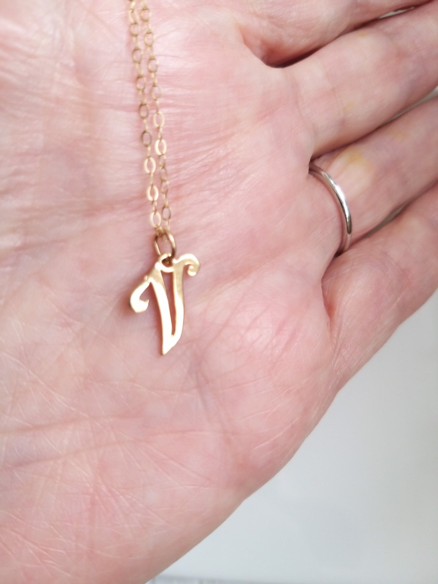 Vintage Solid Gold Initial Pendant & Chain Resizing - Etsy UK