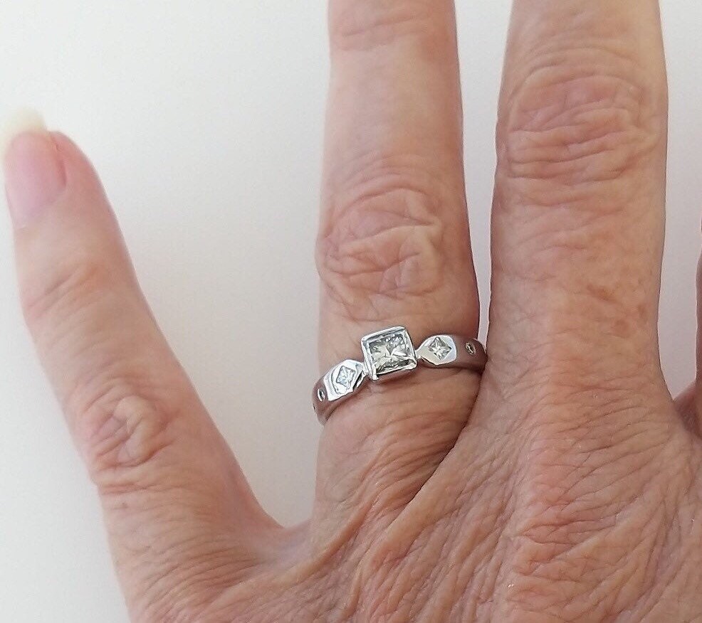 Vintage 0.75ct Princess Cut Diamond Collet 18ct White Gold | Etsy