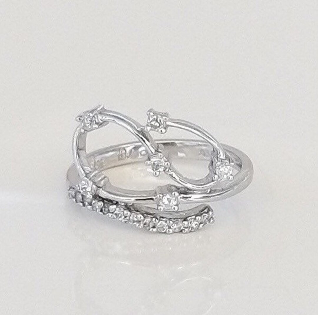 Vintage Diamond Solid Gold Dress Ring With a Beautiful Sculptured ...