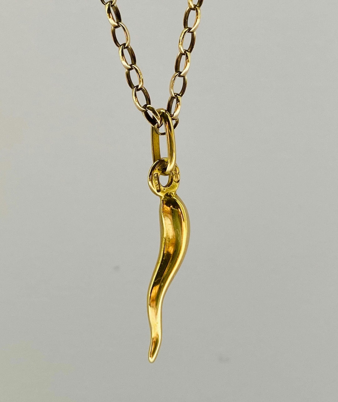 Vintage 18ct Gold Cornucopia Pendant With Gold Necklace - Anniversary ...